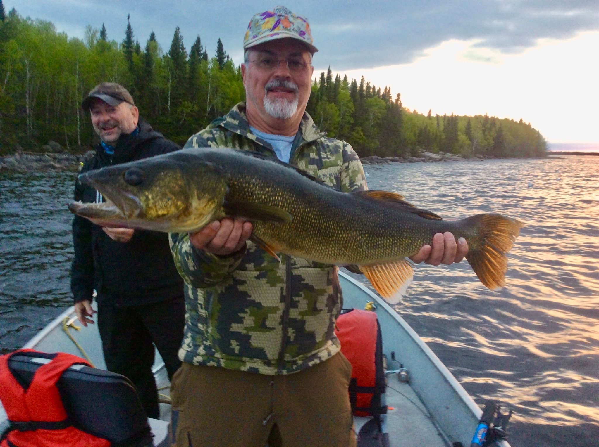 Budd’s Gunisao Lake Lodge | World’s Best Trophy Walleye Fishing | World ...