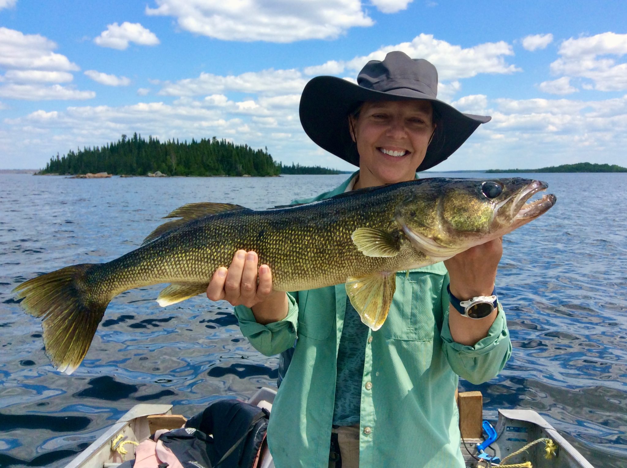 Budd’s Gunisao Lake Lodge | World’s Best Trophy Walleye Fishing | World ...
